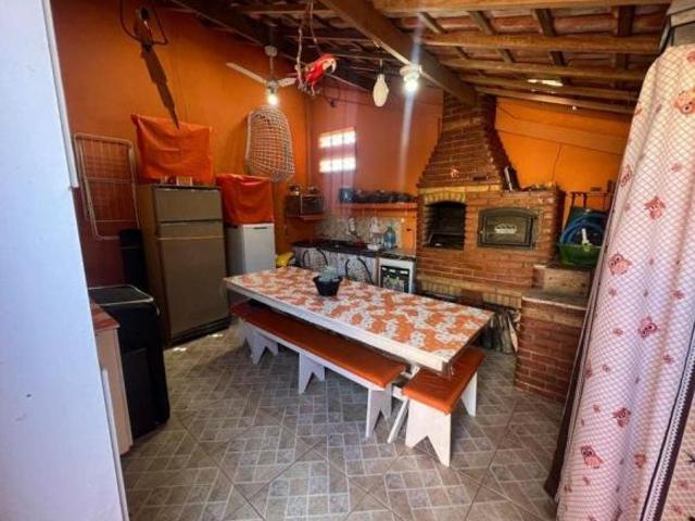 CASA COM PISCINA A VENDA NA PRAIA EM ITANHAÉM/SP