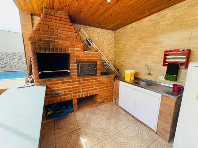 CASA COM PISCINA A VENDA NA PRAIA EM ITANHAÉM/SP