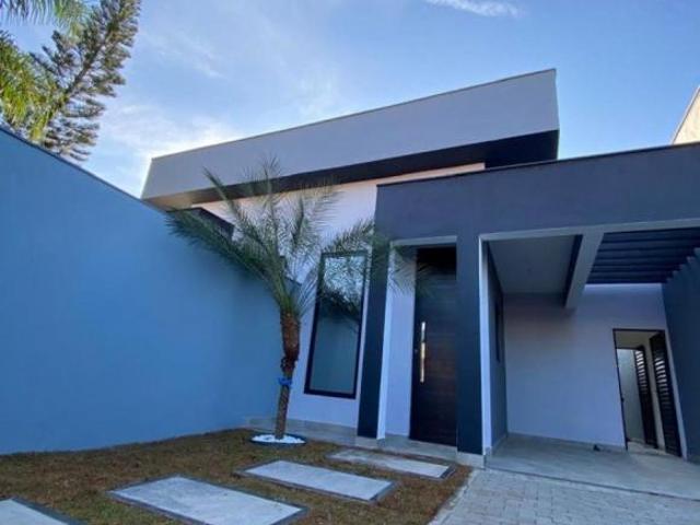 CASA COM PISCINA A VENDA NA PRAIA EM ITANHAÉM/SP
