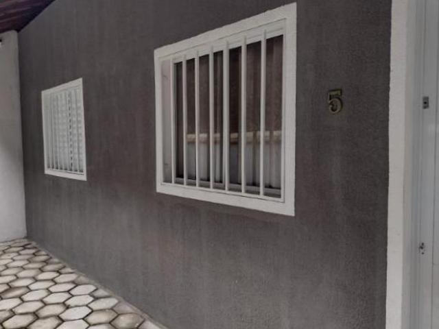 CASA COM PISCINA A VENDA NA PRAIA EM ITANHA/SP