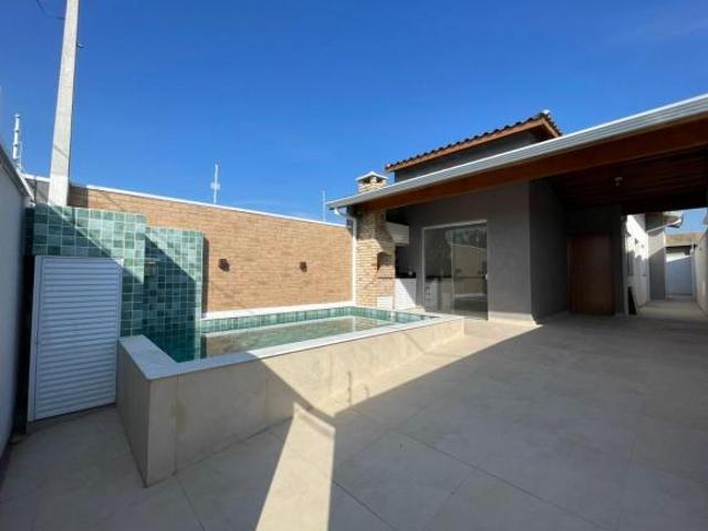 CASA COM PISCINA A VENDA NA PRAIA EM PERUBE/SP