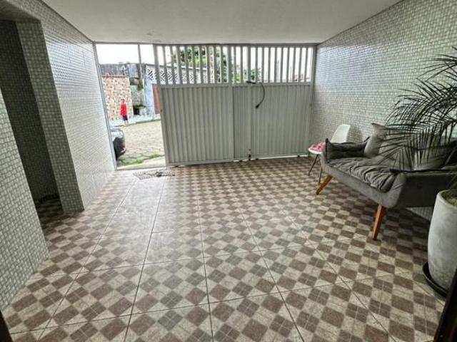 CASA COM PISCINA A VENDA NA PRAIA EM PERUÍBE/SP