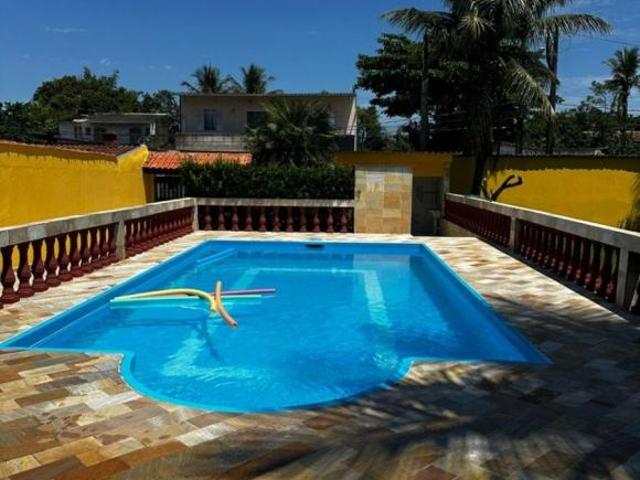 CASA COM PISCINA A VENDA NA PRAIA EM PERUÍBE/SP