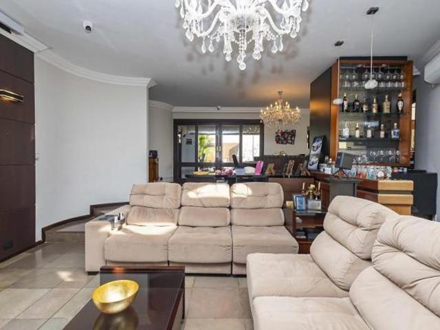 Casa com Piscina aquecida e Jacuzzi