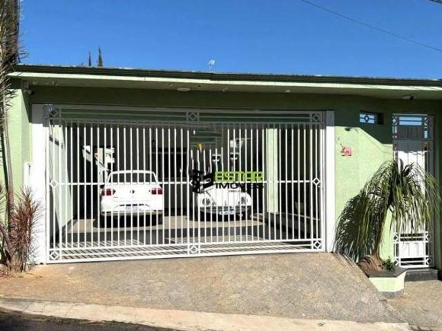 Casa com piscina aquecida próxima à Alameda Lucas | 3 suítes, espaço gourmet e 4 vagas