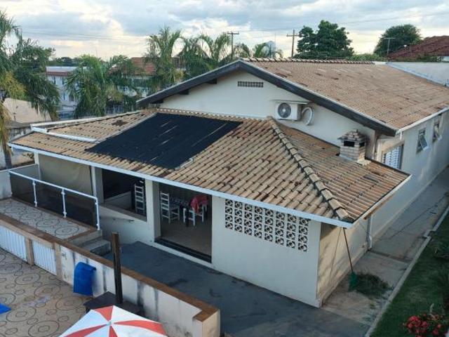 Casa com piscina aquecida + sobrado independente em Termas de Ibirá