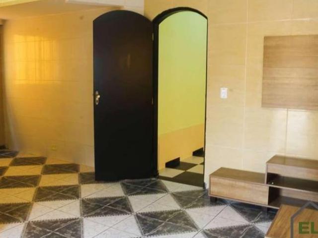 Casa com Piscina, Área Gourmet e 2 Kitnets para Renda Extra em Cotia