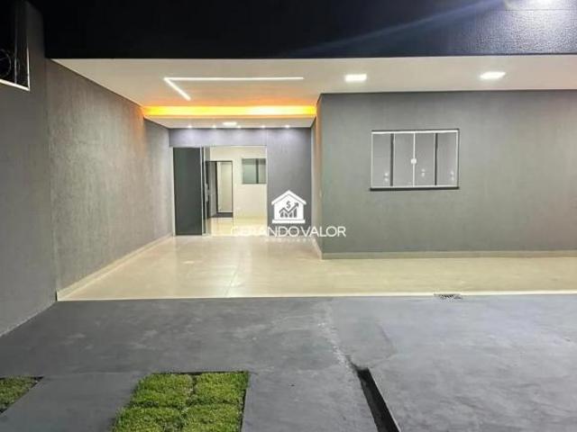 Casa com Piscina, Área Gourmet em terreno único