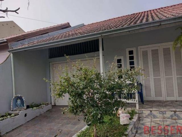 Casa com piscina Bairro Santa Catarina em Sapucaia do Sul
