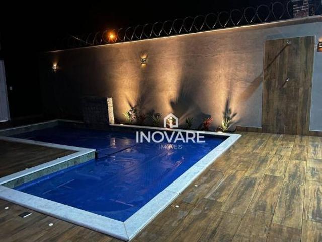 Casa com piscina com 3 dormitórios à venda, 200 m² por R$ 780.000 Ferreira da Costa Itumbiara/GO