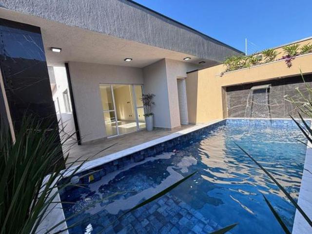 Casa com Piscina Completa, Hidromassagem e Cascata no Tupy a 1 km da Praia