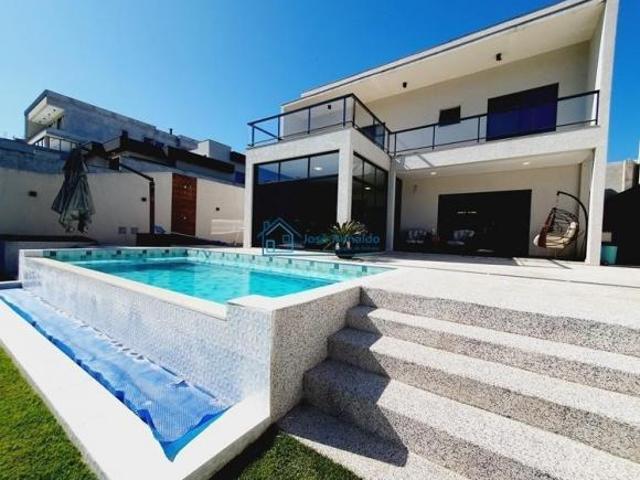 Casa com piscina Condomínio Quintas da Boa Vista, Atibaia, SP