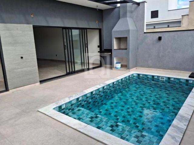 Casa com Piscina Condomínio Villagio Wanel, Sorocaba