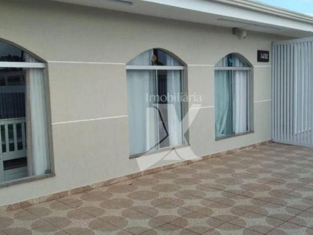 Casa com piscina e 3 dorm.à venda por R$ 950.000 Balneário de Shangri la Pontal do Paraná/PR