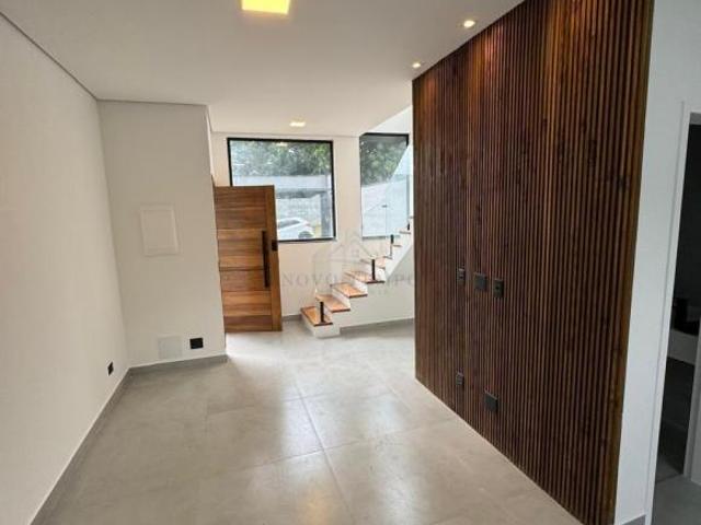 Casa com piscina e 3 dormitórios à venda no Villas do Jaguari