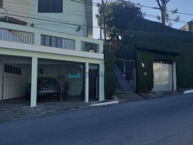 Casa com piscina e 3 quartos 3 suites 2 vagas
