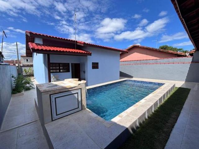 casa com piscina e 02 quartos em Itanhaém lote inteiro