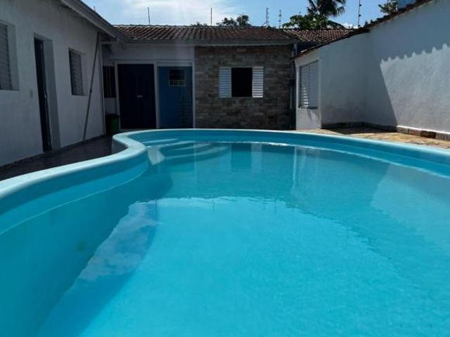 Casa com piscina e 06 dormitórios para Venda, Peruíbe / SP