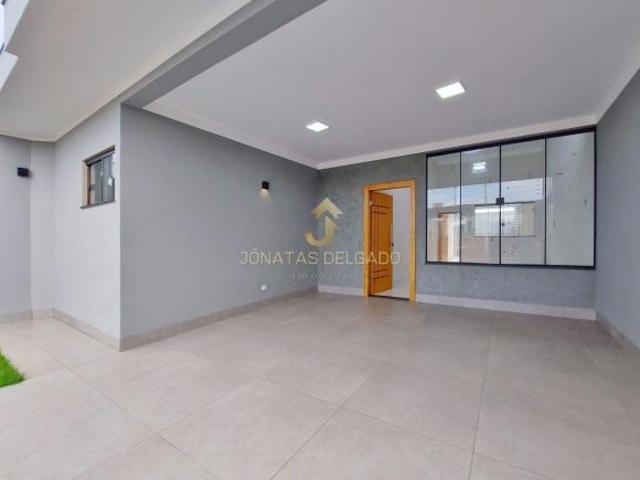 Casa com piscina e 2 suítes no Jardim Munique Maringá/PR