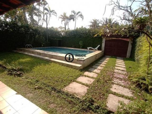 Casa com piscina e 4 quartos, praia de pernambuco