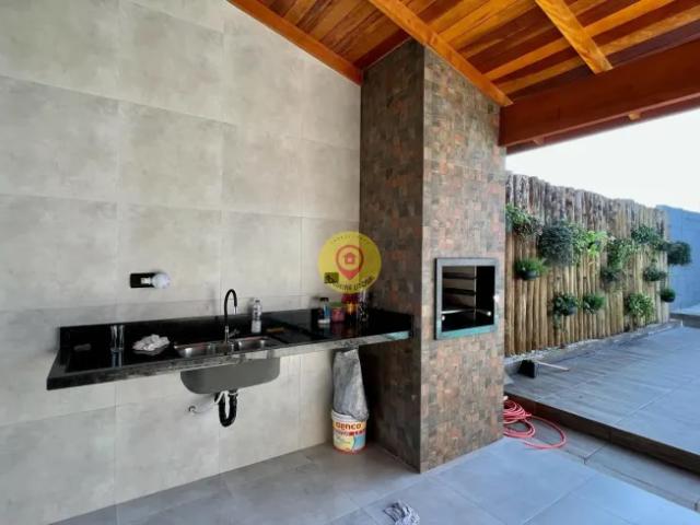 Casa com Piscina e Churrasqueira – Conforto e Lazer em Boracéia