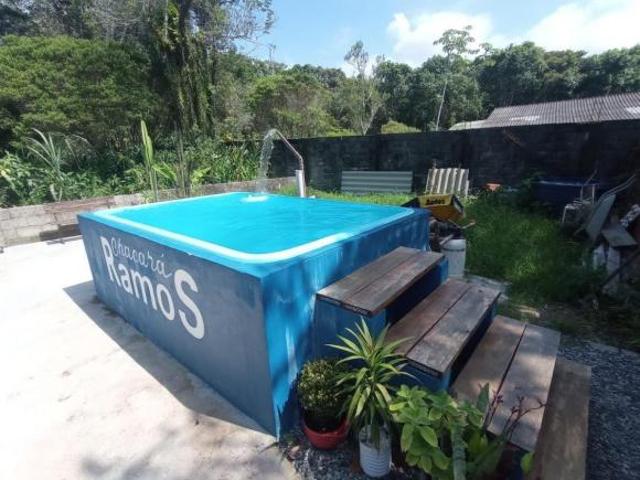 Casa com piscina e churrasqueira em Itanhaém R$ 170.000,00