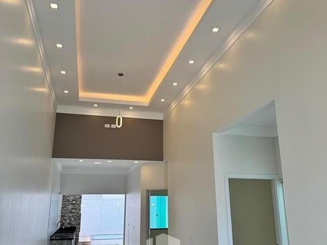 Casa com piscina e a 170mts do mar