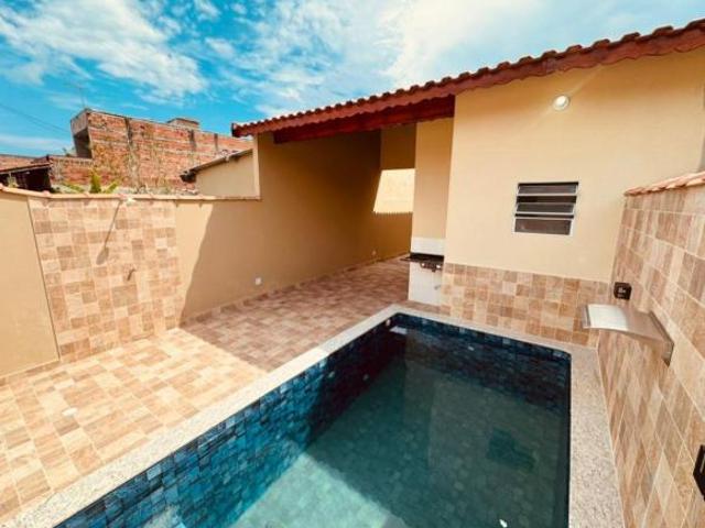 Casa com Piscina e Área de Lazer Completa no Verde Mar – Aceita Financiamento