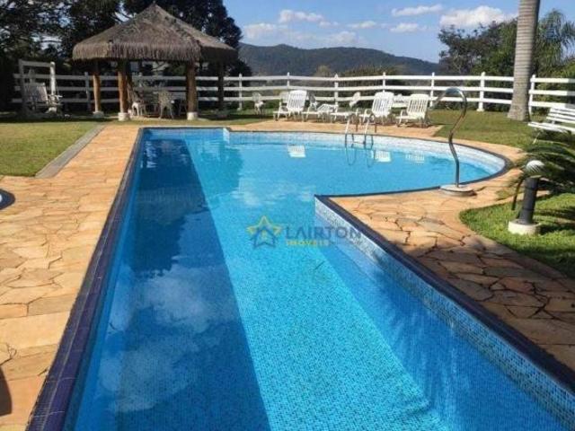 Casa com Piscina e Área Gourmet à Venda em Bom Jesus dos Perdões
