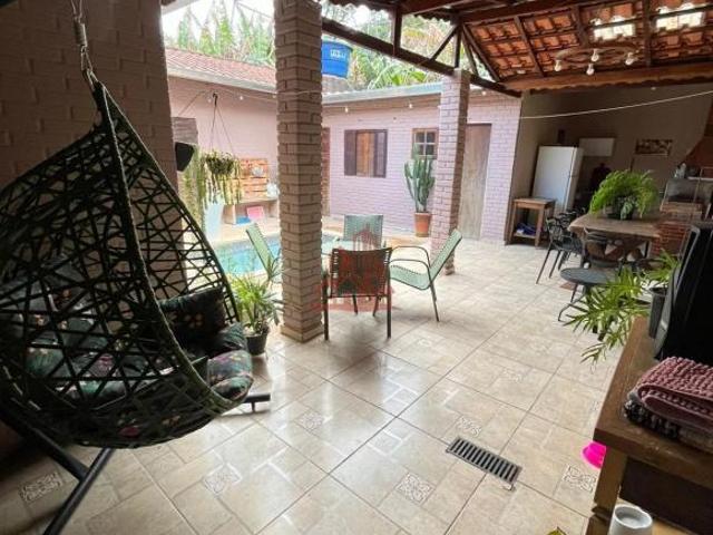 Casa com piscina e área gourmet à venda em Vargem Grande Paulista