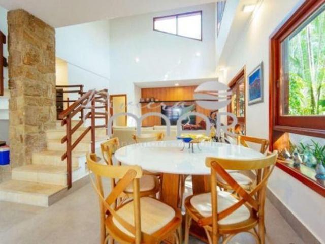 Casa com piscina e área gourmet, 6 dormitórios, 296 m², Riviera de São Lourenço