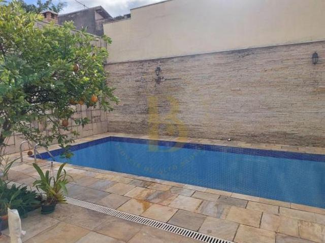 Casa com Piscina e Edícula Completa à Venda no Bolsão City Campo Grande ? 5 Dormitórios e 4 Suítes