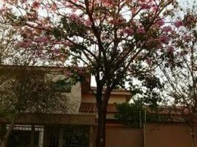 Casa com piscina e sauna na Lagoinha