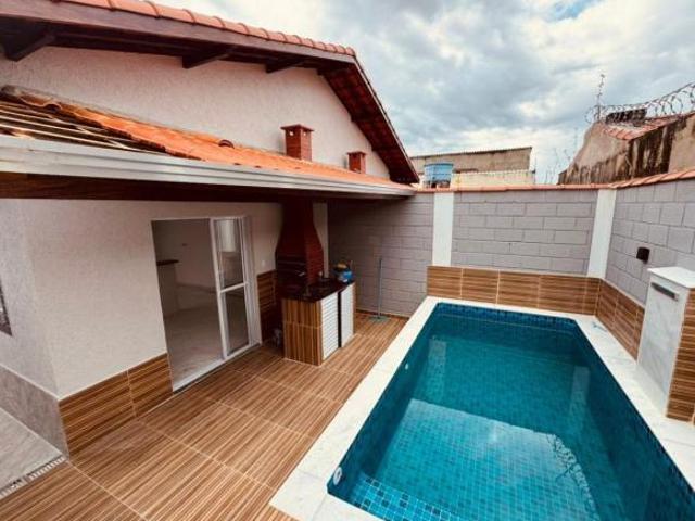 Casa com Piscina e Suíte à Venda no Nossa Senhora do Sion em Itanhaém