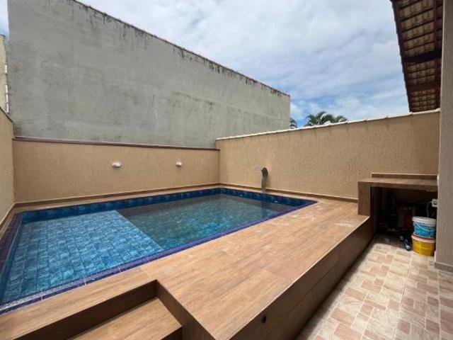 Casa com Piscina e Suíte em Itanhaém