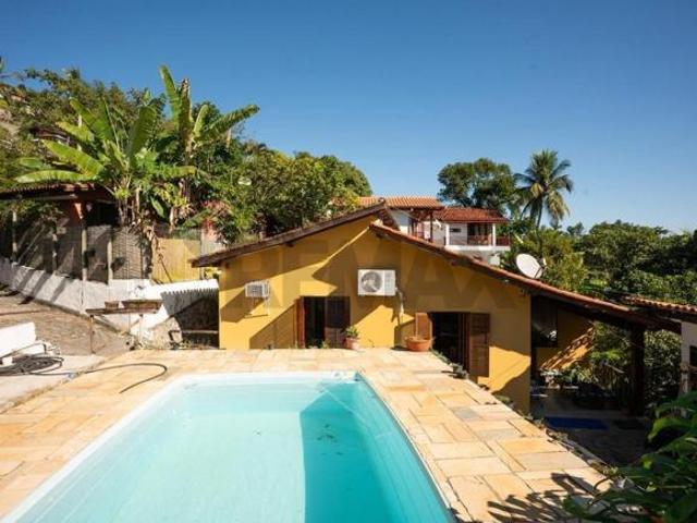 Casa com Piscina e Pomar no Santa Tereza ao Lado da Vila em Ilhabela