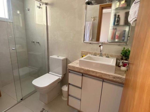 Casa com piscina e vista para as montanhas
