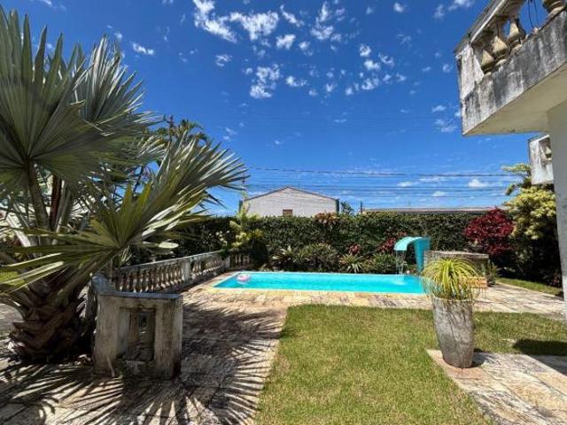 Casa com Piscina, Edícula e Amplo Terreno à Venda no Nova Itanhaém