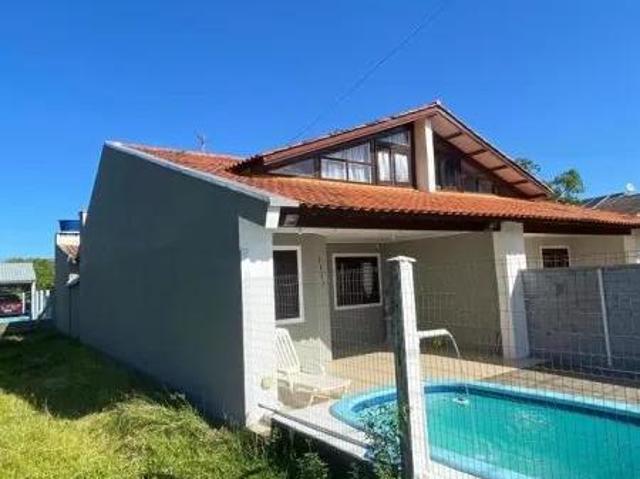 Casa com Piscina em Nova Tramandaí