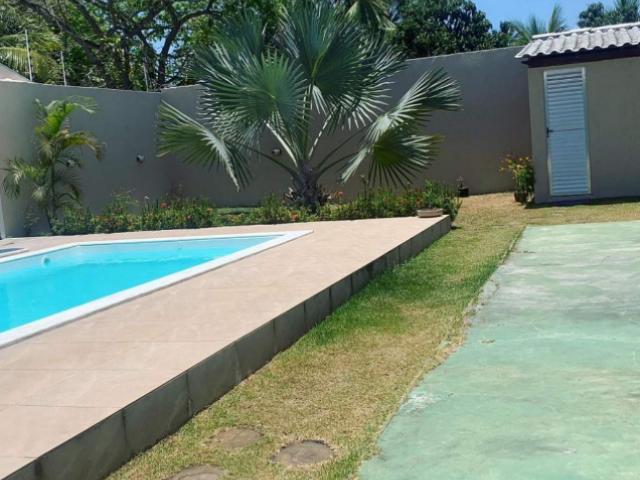 Casa com Piscina em Barra de Jacuípe
