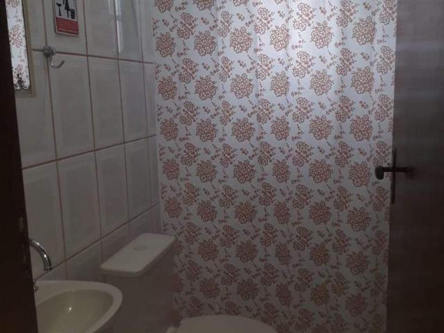 Casa com piscina em caraguatatuba