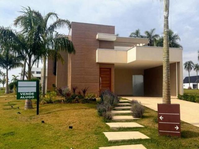 Casa com piscina em condomínio fechado a venda! Ganhe um carro junto!