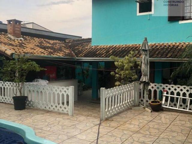Casa com Piscina em Guarulhos 290 m², 3 Dormitórios e 4 Vagas R$ 1.166.000