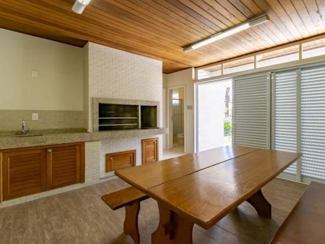 Casa Com Piscina em Jurerê Internacional ACI0003