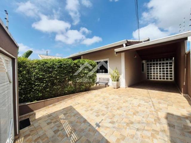 Casa com piscina em Peruíbe