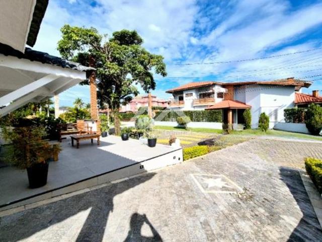 Casa com piscina em Peruíbe