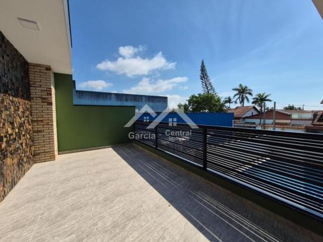 Casa com piscina em Peruíbe