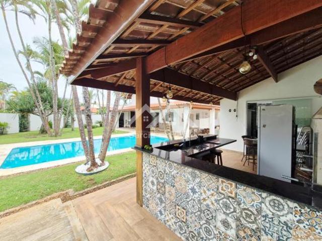 Casa com piscina em Peruíbe