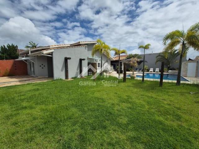 Casa com piscina em Peruíbe
