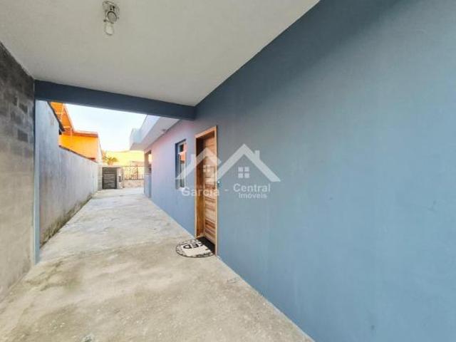 Casa com piscina em Peruíbe